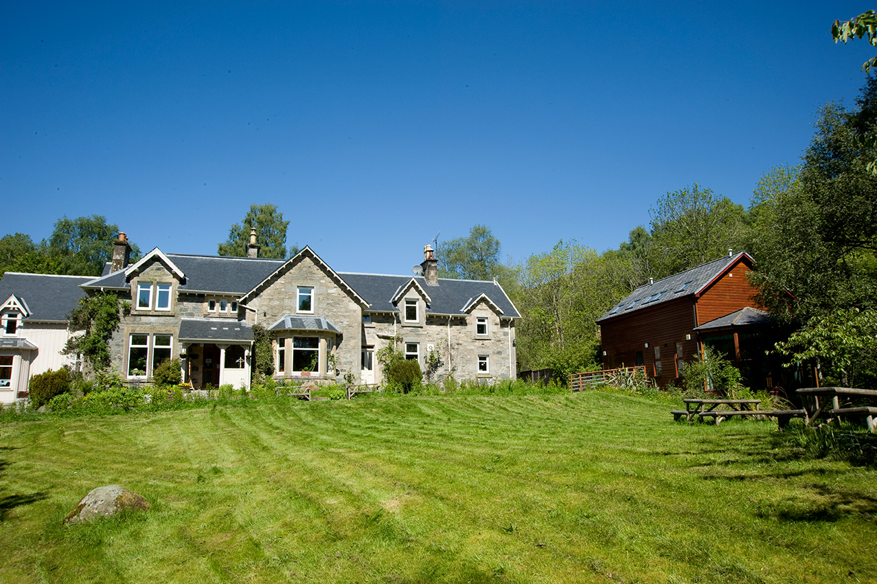 Contact - Lendrick Lodge